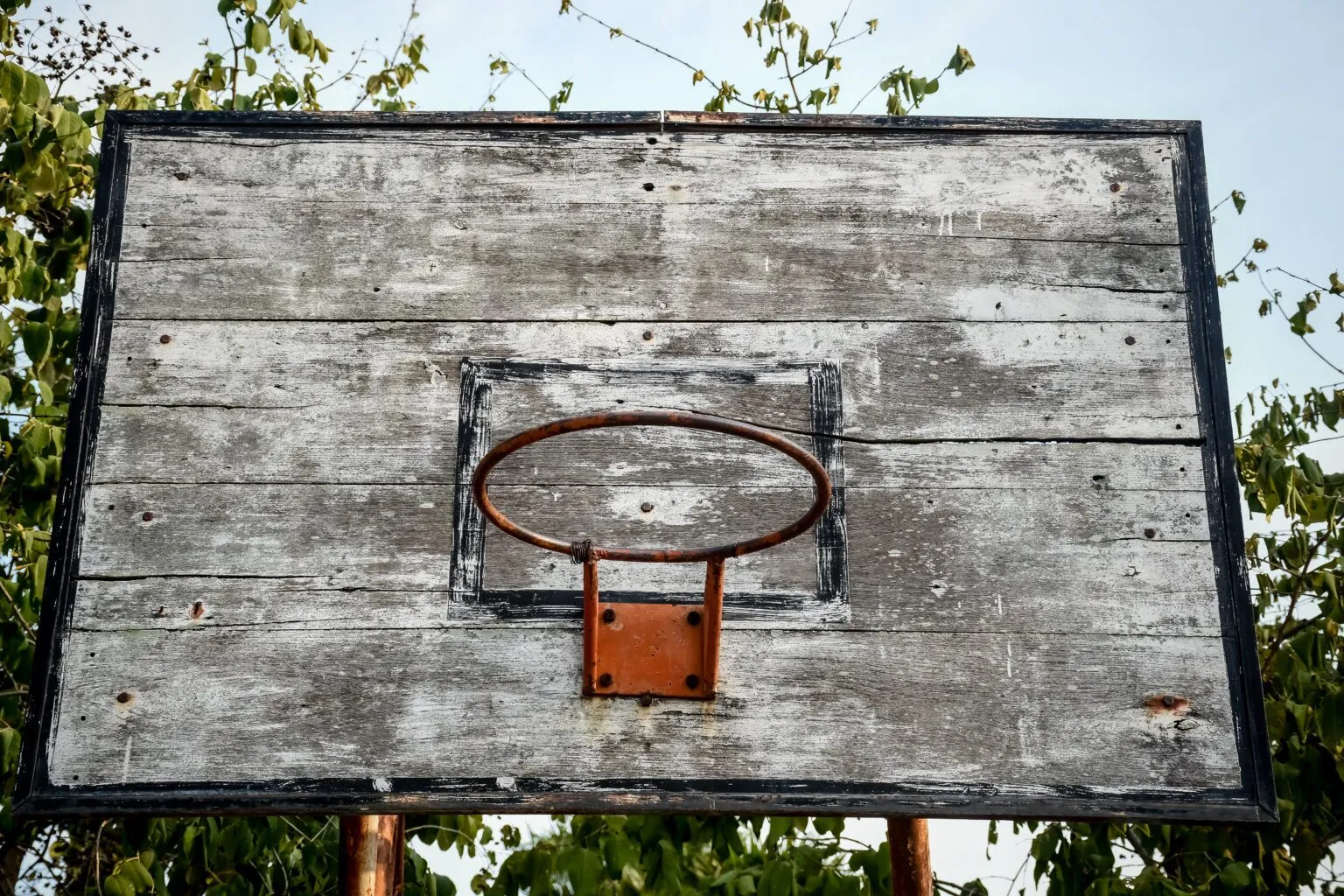 Peach Baskets and Hoops: Tracing the Roots of Basketball - DominatorHoop